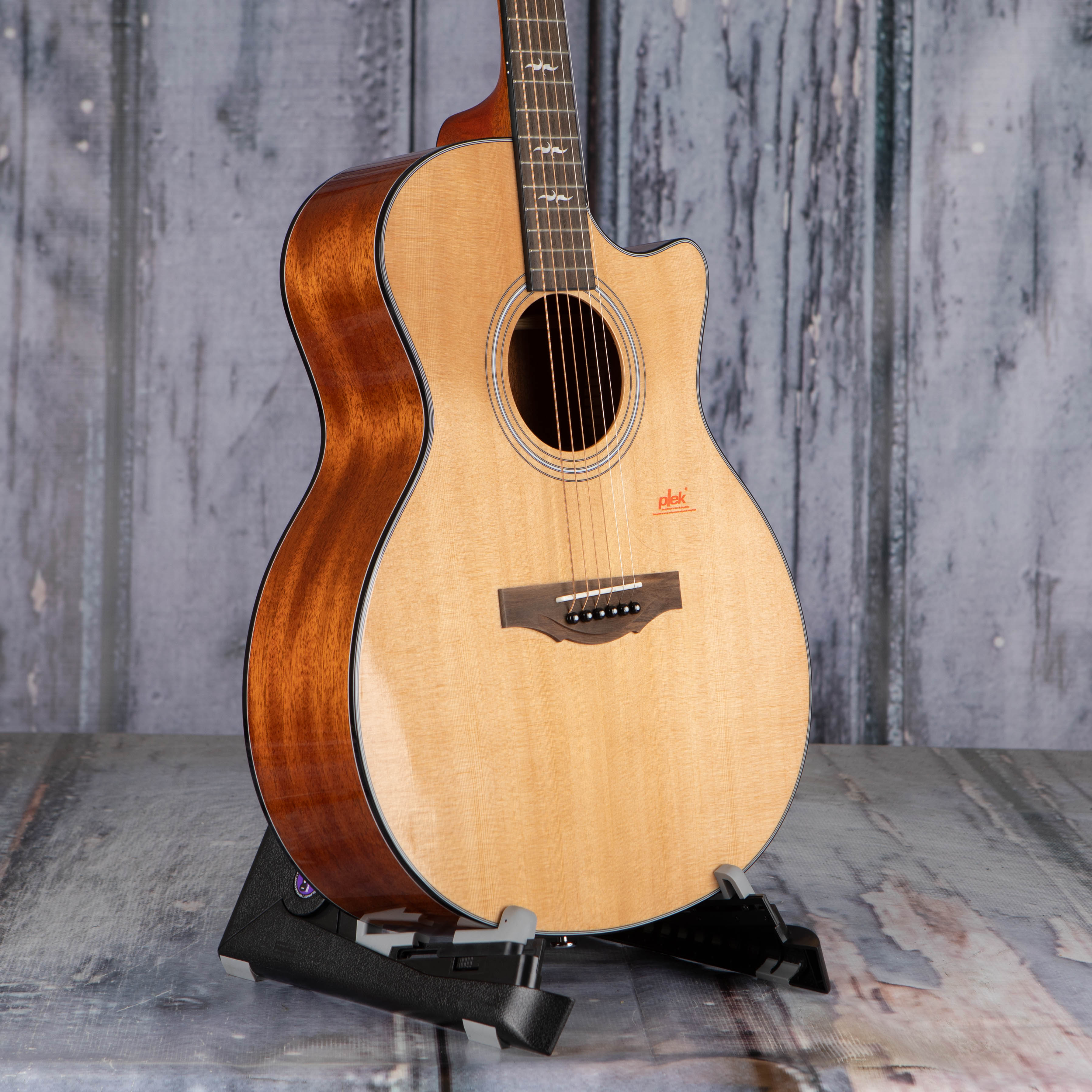 Used Guitars | For Sale | Replay Guitar Exchange